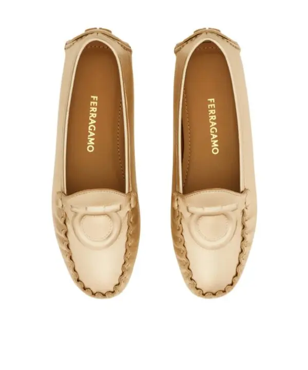 FERRAGAMO Gancini Driver Loafer - Champagne