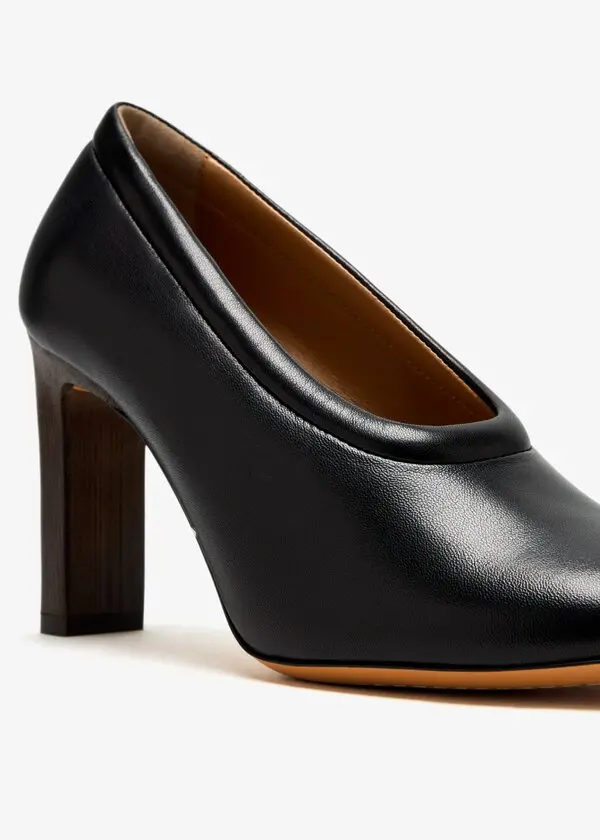 TOD'S Leather Pumps With High Heel