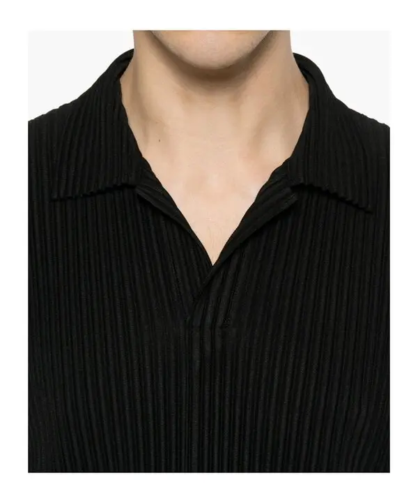 Issey Miyake Homme Plissé Pleated V-neck Polo Shirt - Black
