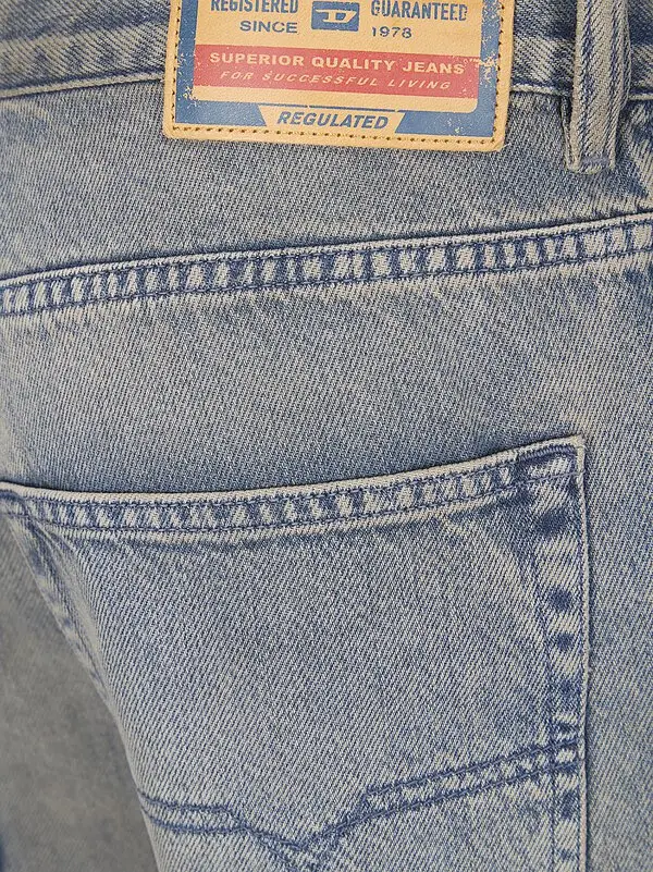 DIESEL® 1996 D-sire 09n24 Relaxed Jeans