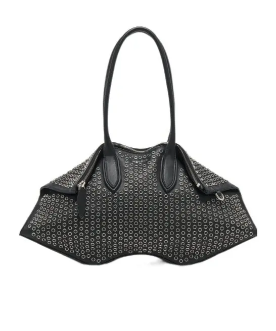 Alexander McQueen Manta Shoulder Bag With Studded Detail - Black