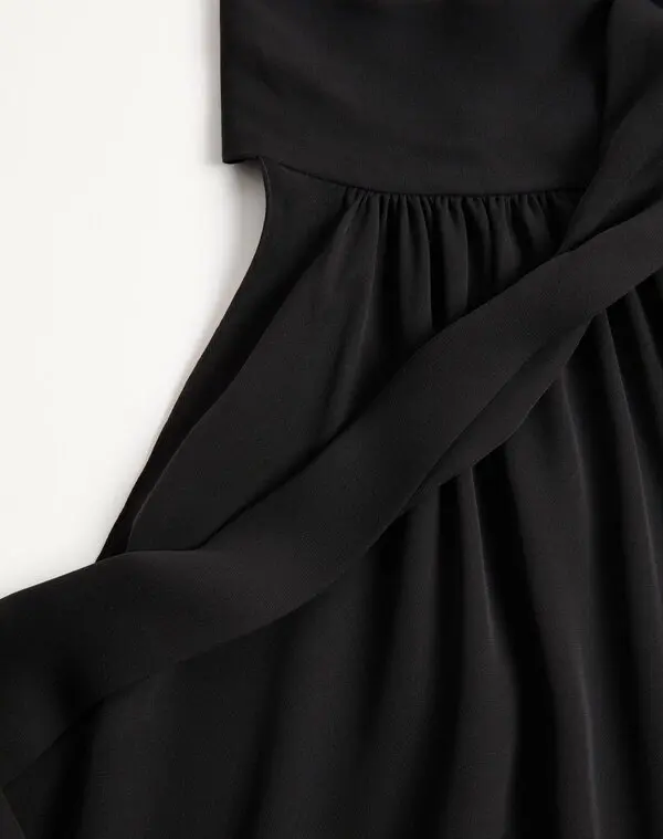 Valentino Garavani Sleeveless Bow Detail Top