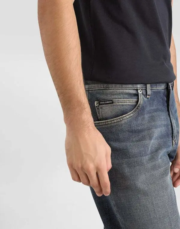 Dolce & Gabbana Logo Plaque Jeans - Blue