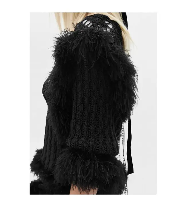 ANN DEMEULEMEESTER Feather-trimmed Scalloped Neck Knit Sweater