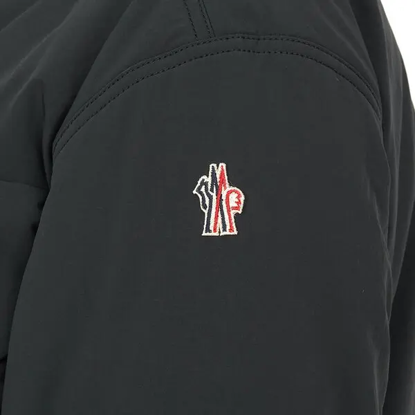 Moncler Long-sleeved Down Jacket With Stand-up Collar - Black