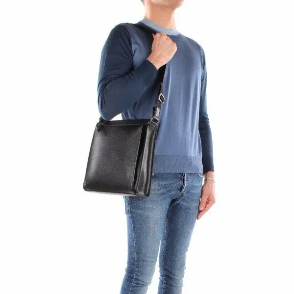 Fendi Logo Details Cross Body Bag