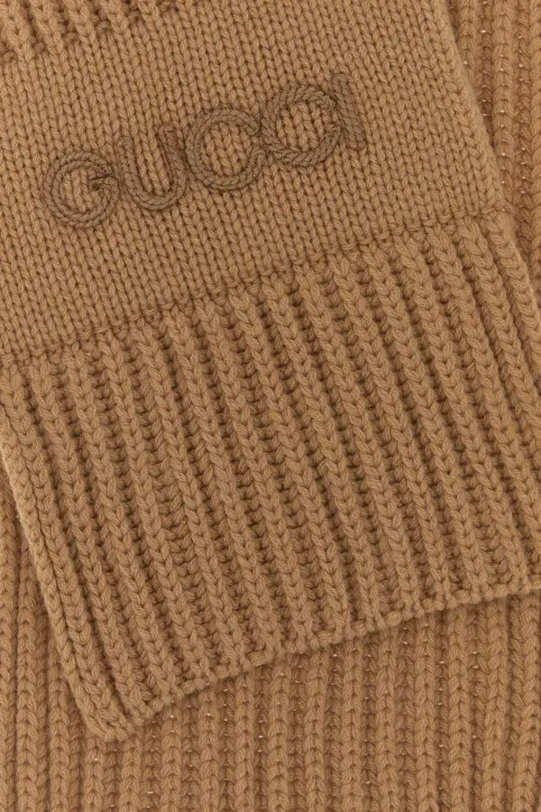 Gucci Logo Detailed Cable Knit Scarf - Beige