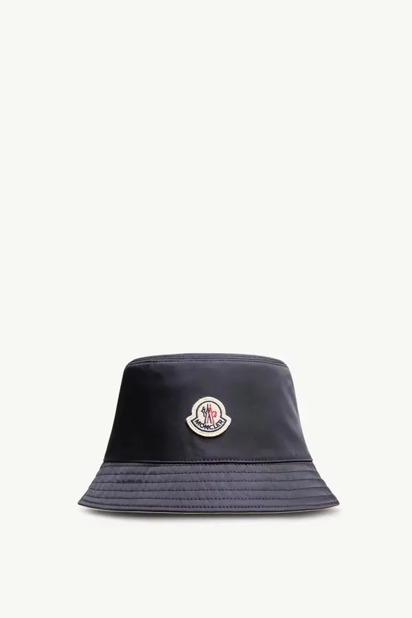 Moncler Logo Patch Reversible Bucket Hat - Light Beige