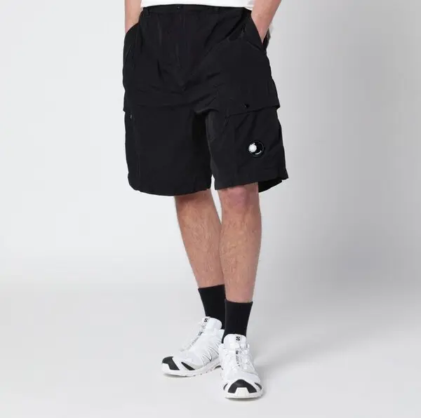 C.P. COMPANY Lens Pocket Cargo Shorts
