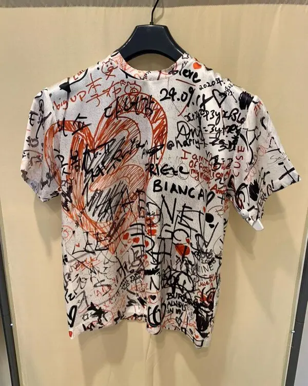 Burberry Graffiti Print T-shirt