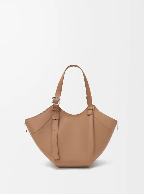 Loewe Hammock Flip Bag - Brown