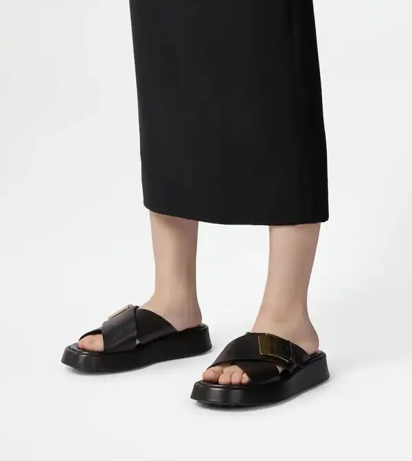 TOD'S Crossover Strap Platform Sandals