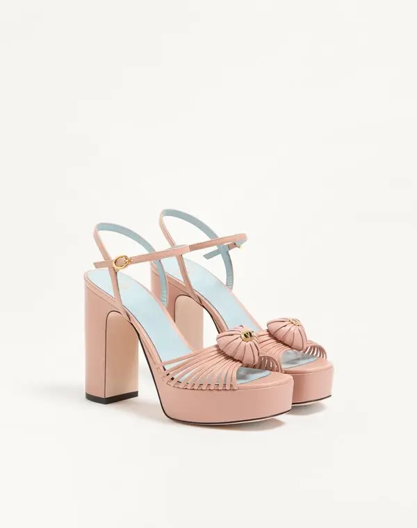Valentino Garavani Coeur Royal Platform Sandals - Nude