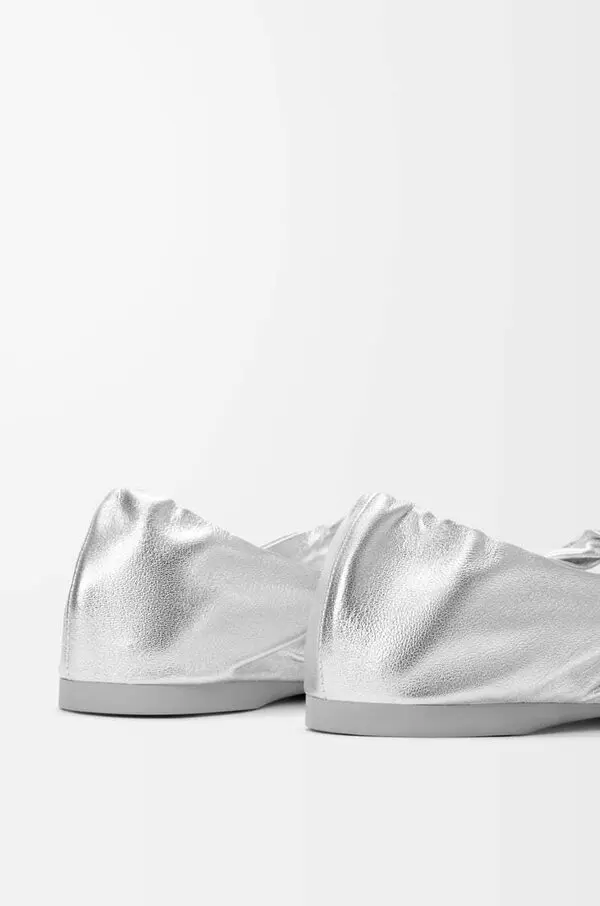 Loewe Pebble Metallic Effect Ballerina Flats - Silver