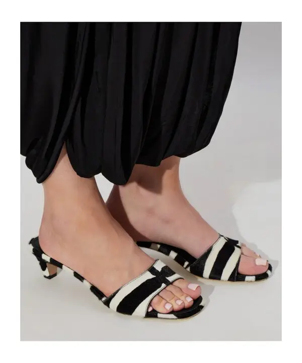 FERRAGAMO Zebra Print Heeled Sandals - Black