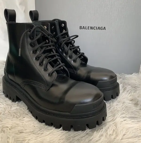 Balenciaga Strike Lace-up Boots - Black