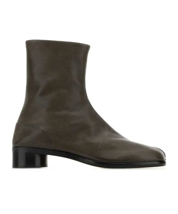 MAISON MARGIELA Tabi Ankle Boots - Black