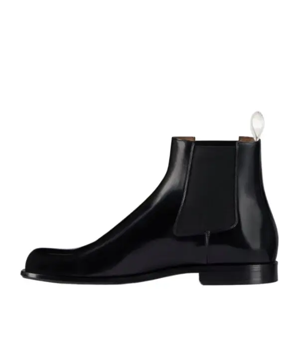 Givenchy Tux Chelsea Boots In Brushed Leather