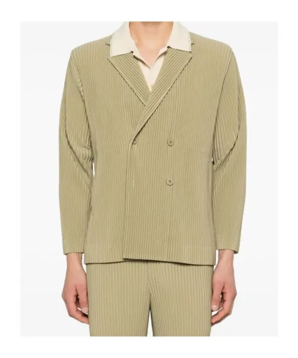 Issey Miyake Pleated Button-down Jacket - Nude