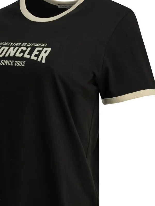 Moncler Logo Printed Crewneck T-shirt - Black