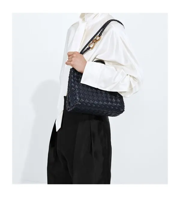 Bottega Veneta Andiamo Small Tote Bag - Midnight