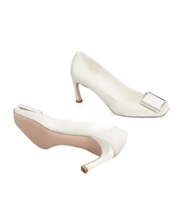ROGER VIVIER Trompette Satin Pumps With Buckle Detail - Beige