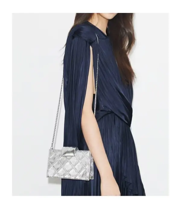 Tory Burch Quilted Chain-linked Crossbody Bag