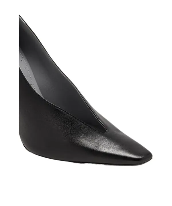 Balenciaga Duchesse Pumps