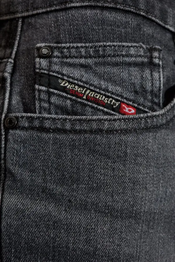 DIESEL® 1988 D-ark 09n49 Jeans - Grey