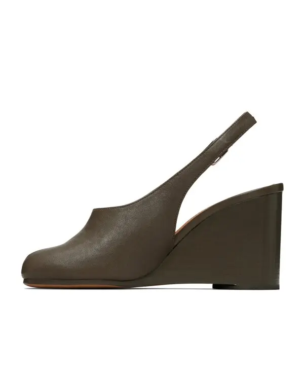 MAISON MARGIELA Tabi Wedge Slingback Pumps