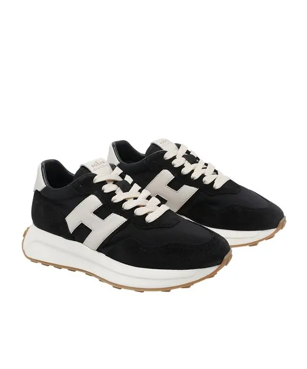 Hogan Logo Patch Lace-up Sneakers - Black