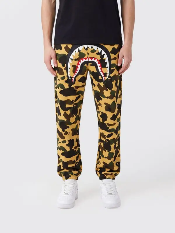 A BATHING APE 1st Camo Shark Sweatpants - Yellow