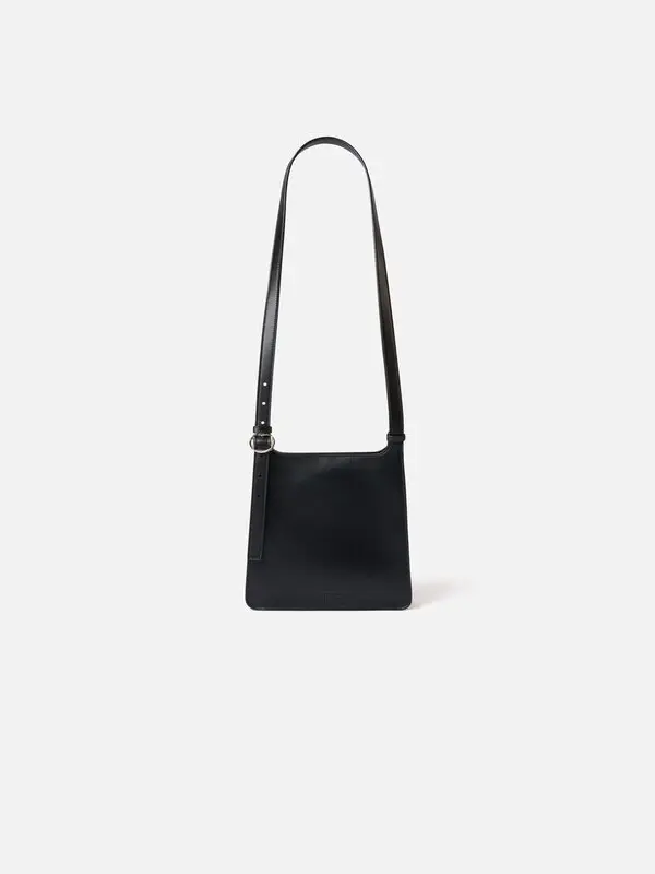 Jacquemus Small Tablier Shoulder Bag With Embossed Logo - Black