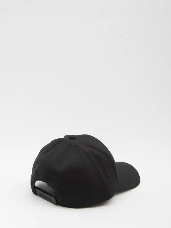 Moncler Logo Embroidered Baseball Cap - Black