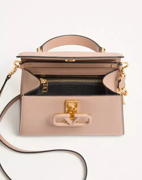Valentino Garavani Vsling Small Handbag In Grainy Calfskin - Nude