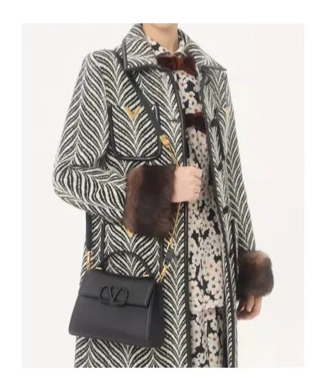 Valentino Garavani Vsling Grainy Leather Shoulder Bag