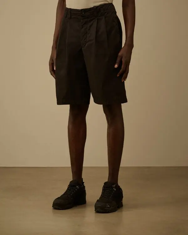 C.P. COMPANY Pleated Tailored Shorts - Black
