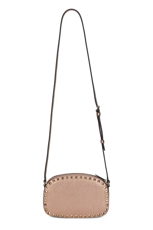 Valentino Garavani Rockstud Zip-up Camera Bag - Nude