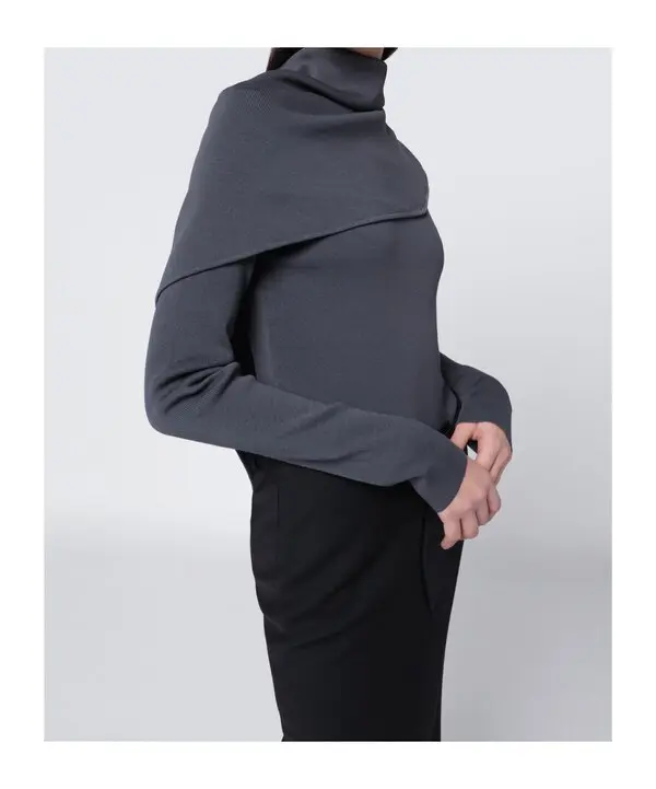 ENTIRE STUDIOS Asymmetrical Panel Knitted Sweater - Black