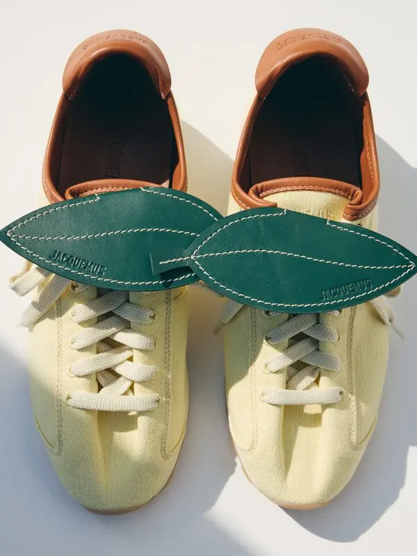 Jacquemus Lace-up Sneakers With Removable Leaf Trim - Light Yellow
