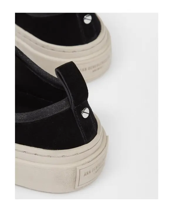 ANN DEMEULEMEESTER Contrast Sole Low-top Sneakers