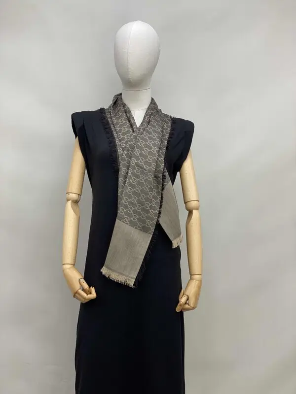 Gucci Gg Jacquard Fringed Scarf
