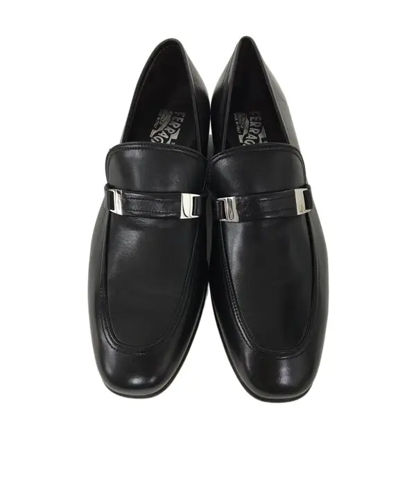FERRAGAMO Logo Letter Loafers - Black
