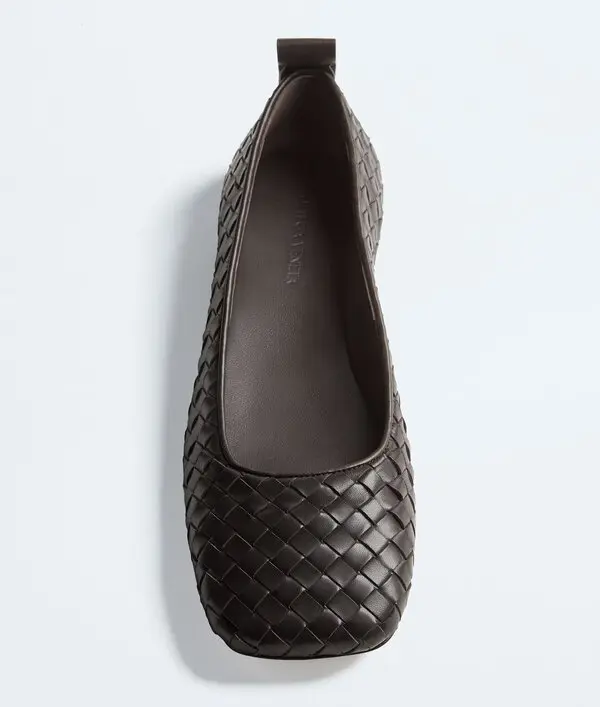Bottega Veneta Charlotte Ballerina In Woven Leather - Espresso