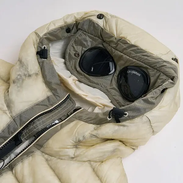 C.P. COMPANY D.d. Shell Goggle Down Gilet
