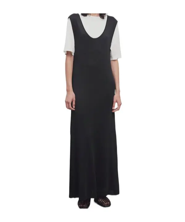 THE ROW Sleeveless Scoop Neck Maxi Dress