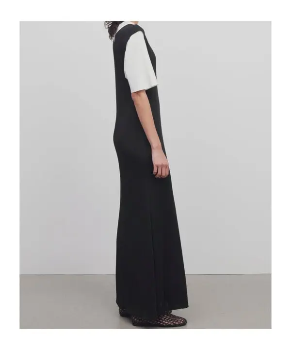 THE ROW Sleeveless Scoop Neck Maxi Dress