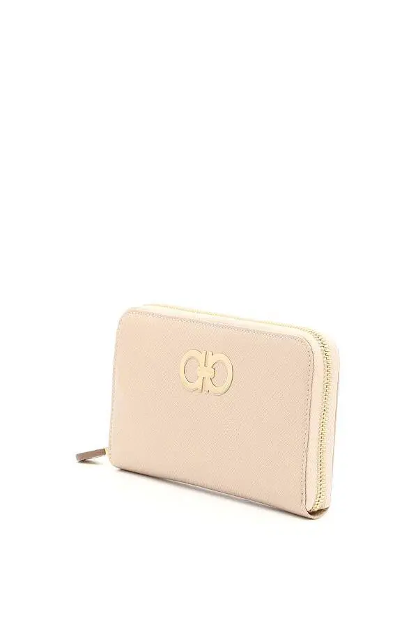 FERRAGAMO Zipper Wallet - Nude