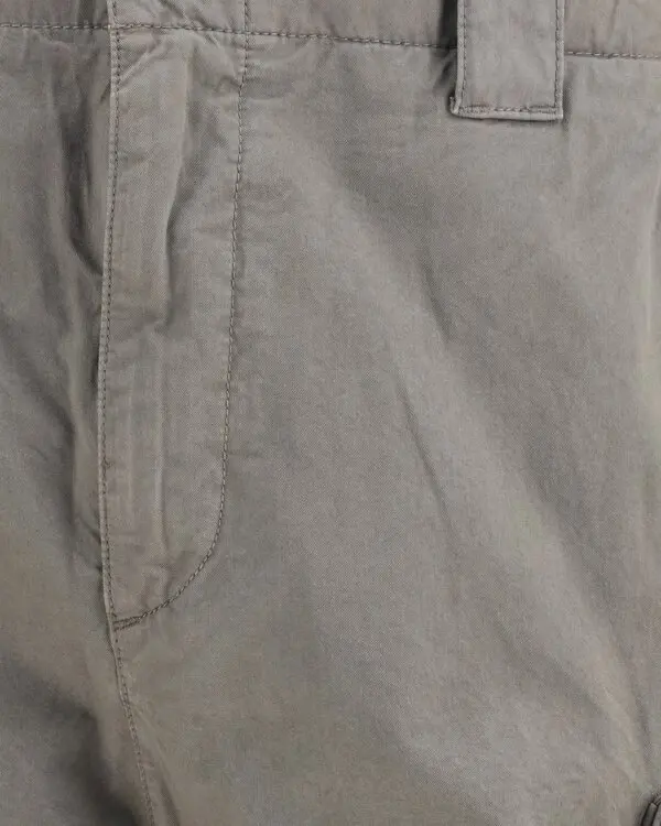 C.P. COMPANY Gabardine Cargo Shorts With Signature Lens Detail - Gray