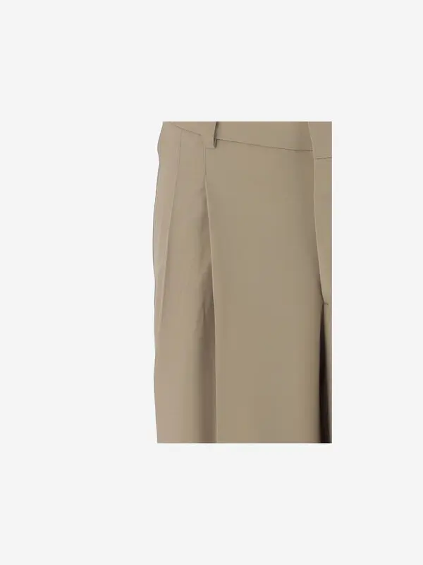 Ami Belt-loop Pleated Shorts - Nude